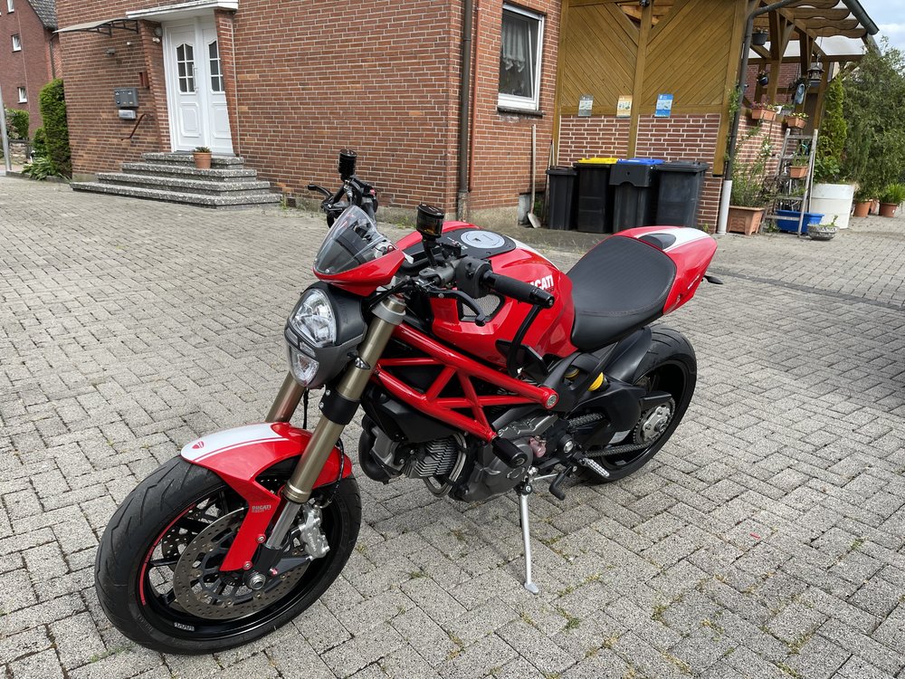 Verkauft Duc M5 1100 Evo ABS sehr guter Zustand - Biete - Monstercafe - das Ducati Monster Forum