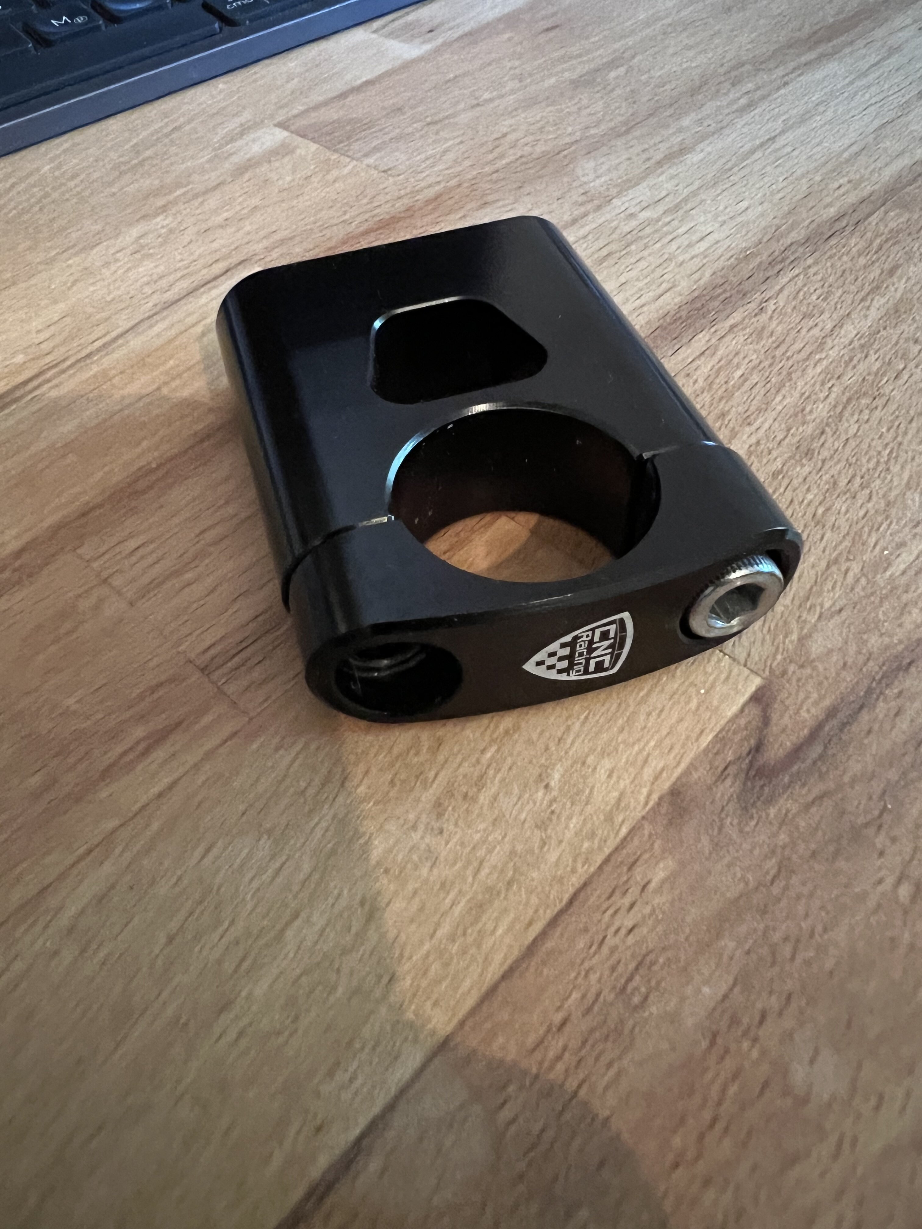 CNC Racing Riser Monster M4 - Biete - Monstercafe - das Ducati Monster ...