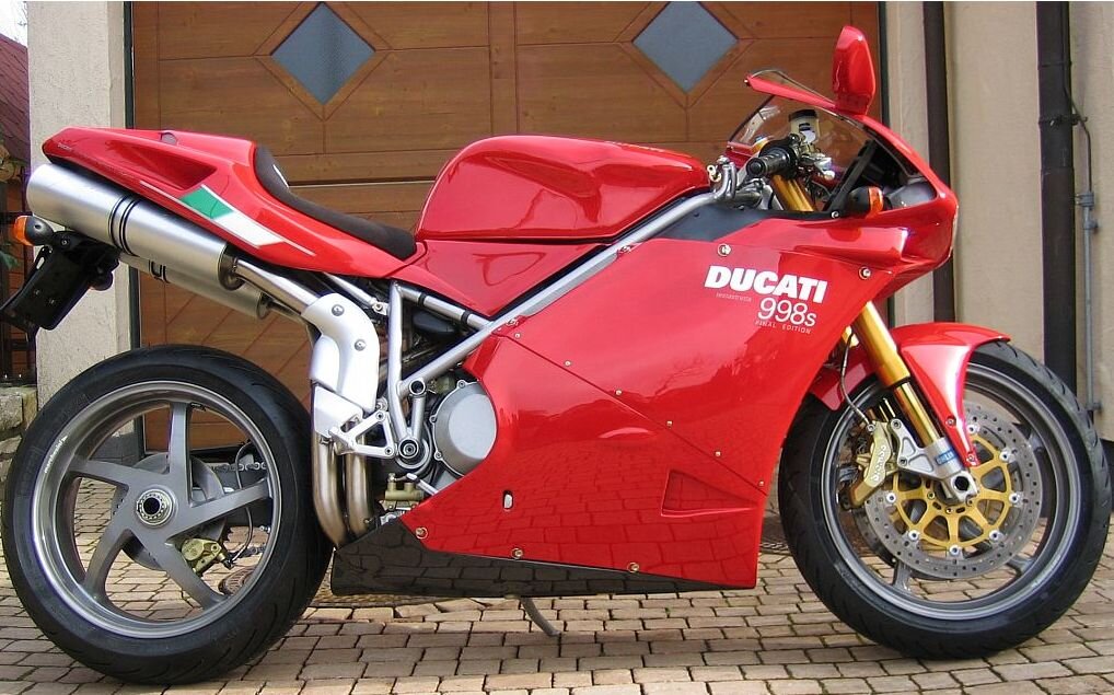 748 als zweit Motorrad? - Monster Cafe - Allgemeines - Monstercafe ...